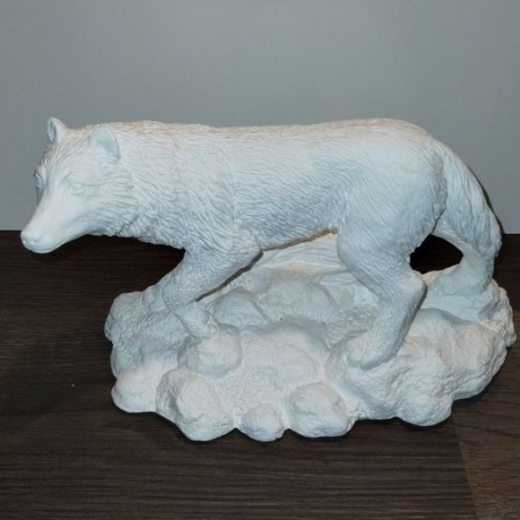 unbranded | Art | Plasterpaintable Wolf Sculpture Art Designs | Poshmark